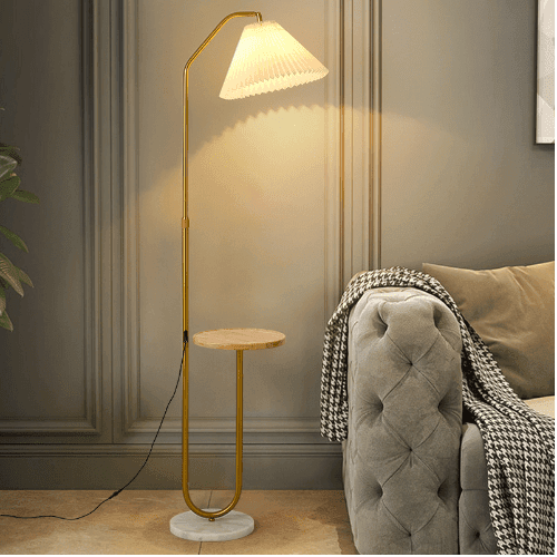 Lampadaire Vintage + Table – Urban Concept